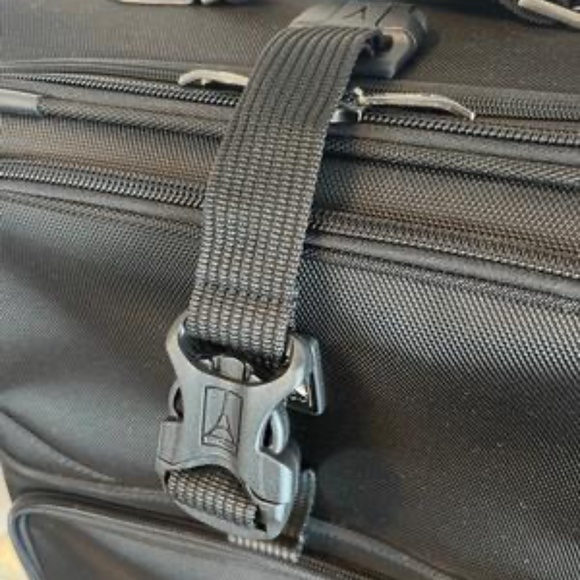 TravelPro | Bags | Travelpro Unisex Black Flightcrew Addabag Piggy Back ...